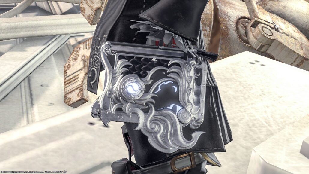 Alphascape V4.0 (Savage) Scholar Weapos / A book in which magic circles ...