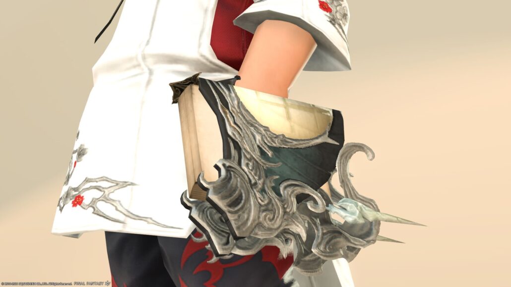 A scholar’s Japanese-style weapon, a shining lantern-like fox book like ...