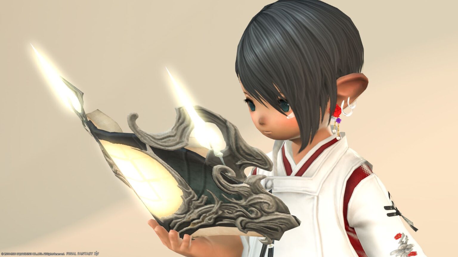 A scholar’s Japanese-style weapon, a shining lantern-like fox book like ...