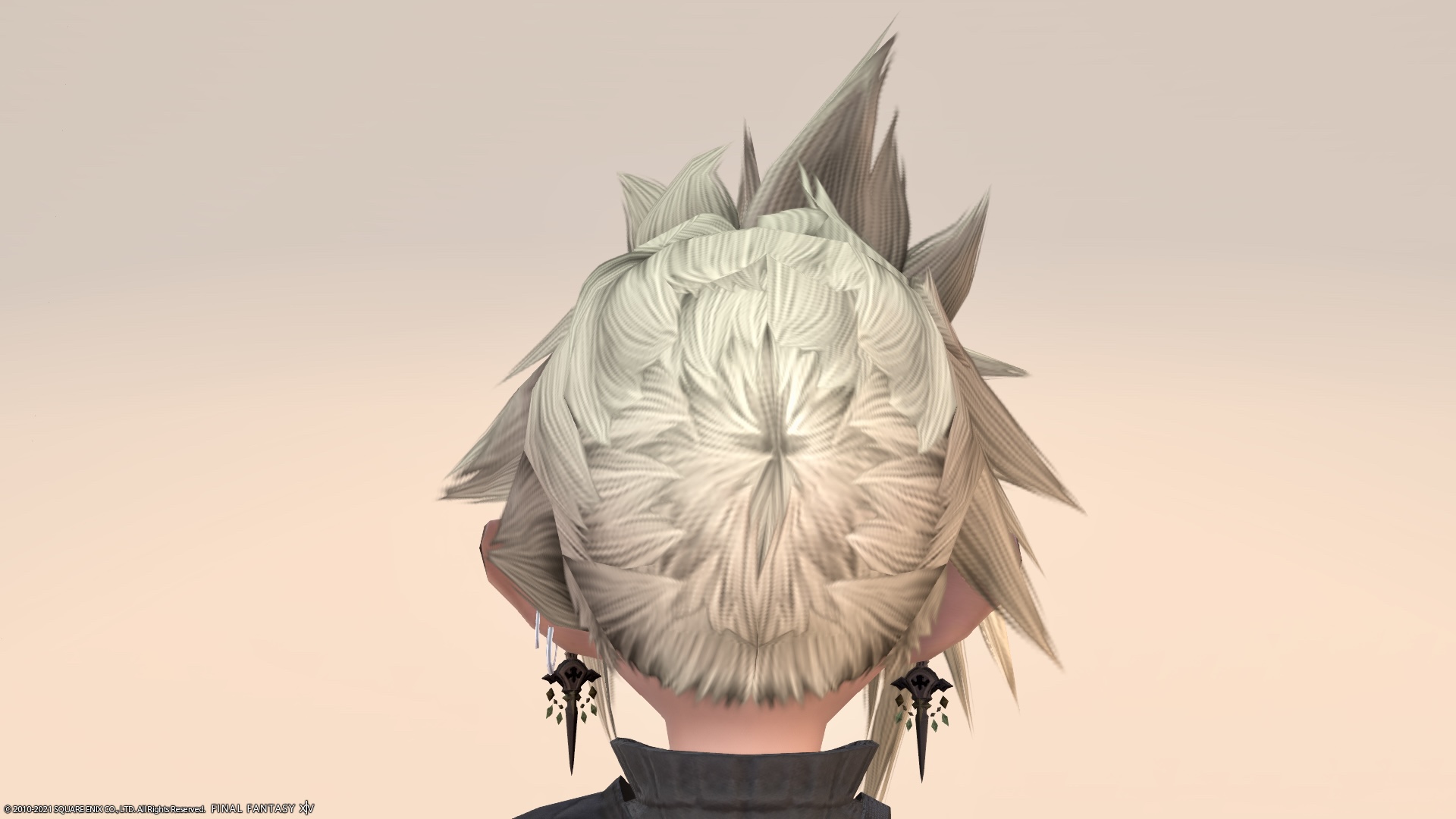 [Glamour] With Cloud’s hairstyle and Advent Attire, Lalafell’s “small ...