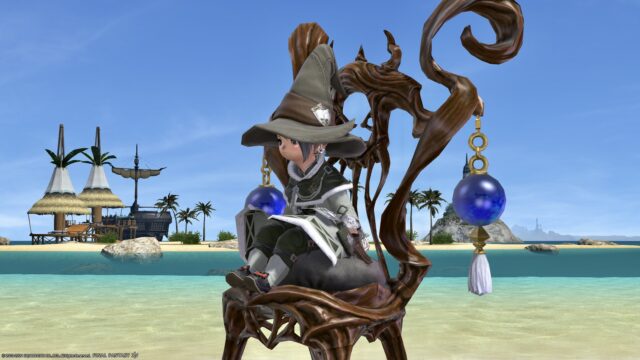 Fashionable and antique chair mount “Archon Throne” with long legs ...