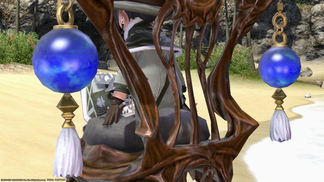 Fashionable and antique chair mount “Archon Throne” with long legs ...