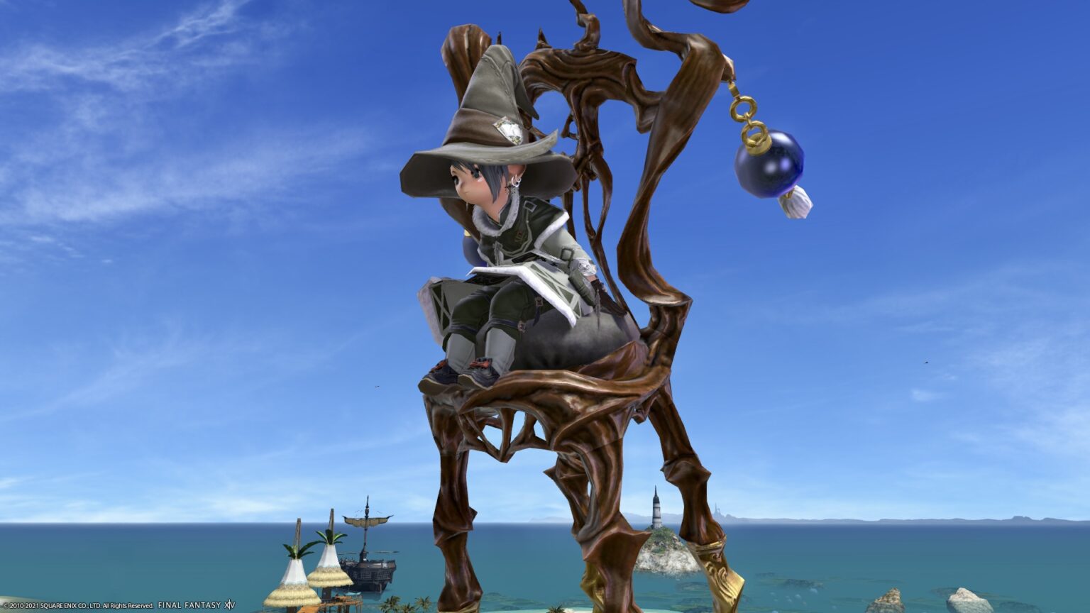 Fashionable and antique chair mount “Archon Throne” with long legs ...