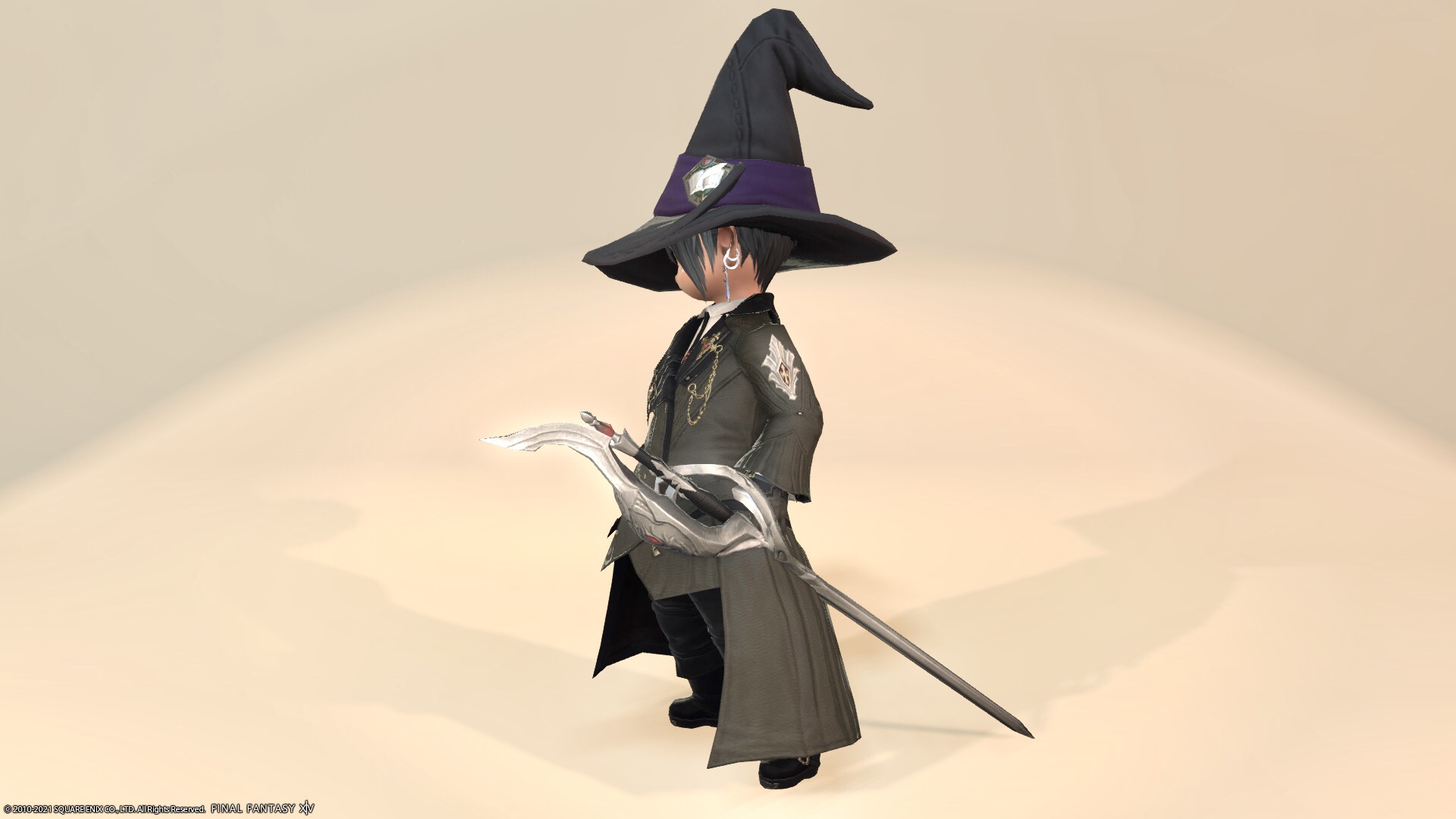 A simple, beautiful and offensive and defensive red mage weapon ...