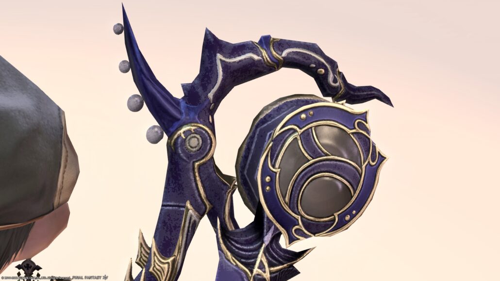 A rare reaper weapon that opens in a cross, the crow’s scythe “Moonward ...