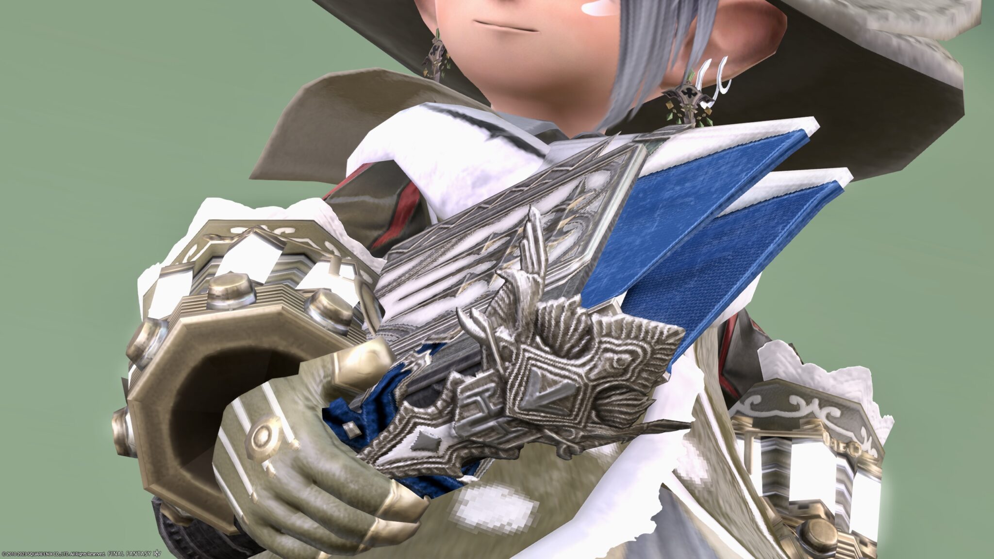 Scholar’s Manderville Weapon Stage 2: A shining book with a noble crest ...