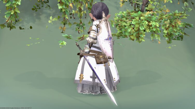 Paladin’s Resistance Weapon 4th Form / Luminous Palace Equipment ...